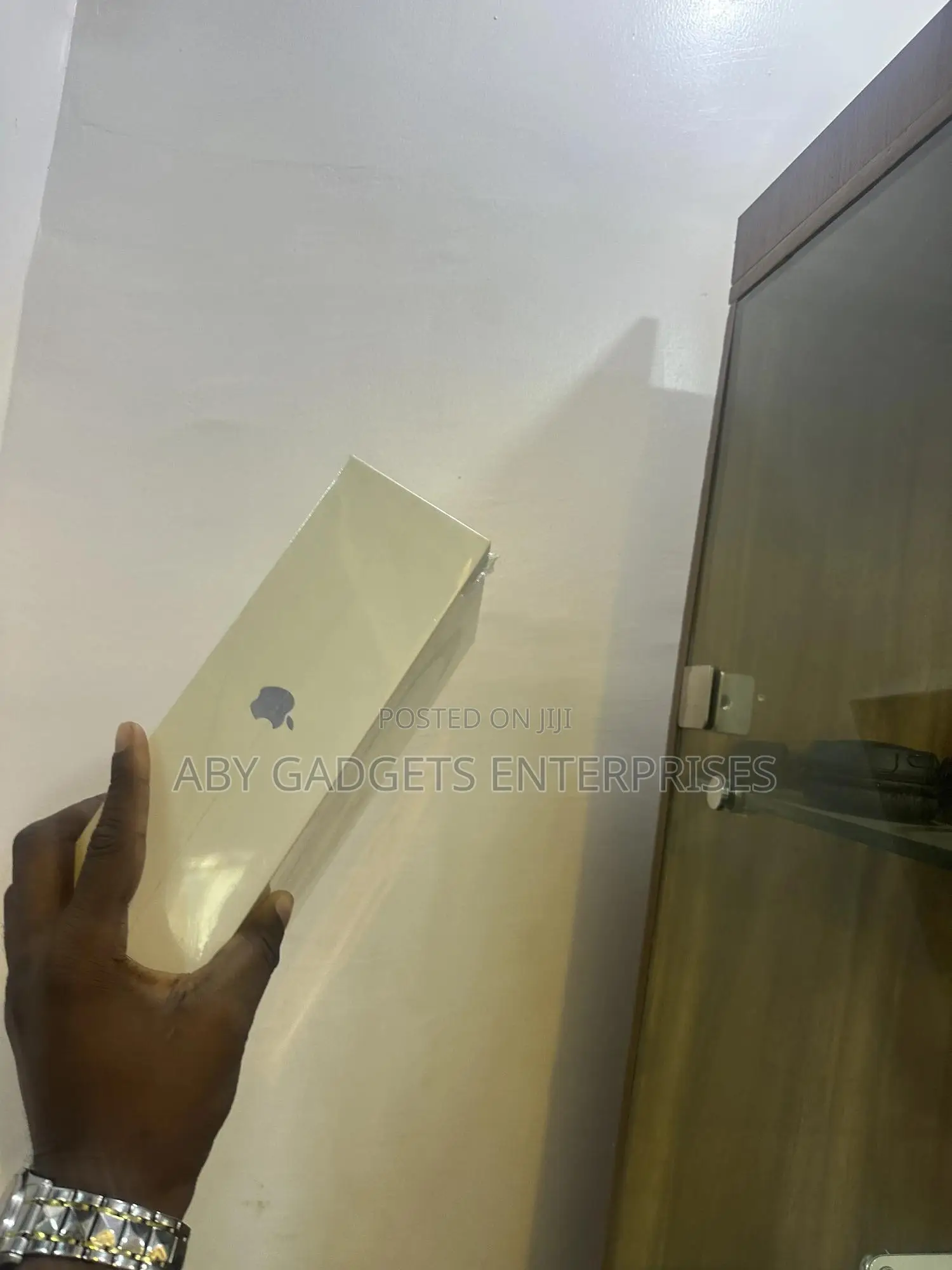 Brand New Airpod Max in Ikeja - Headphones, Aby Gadgets | Jiji.ng