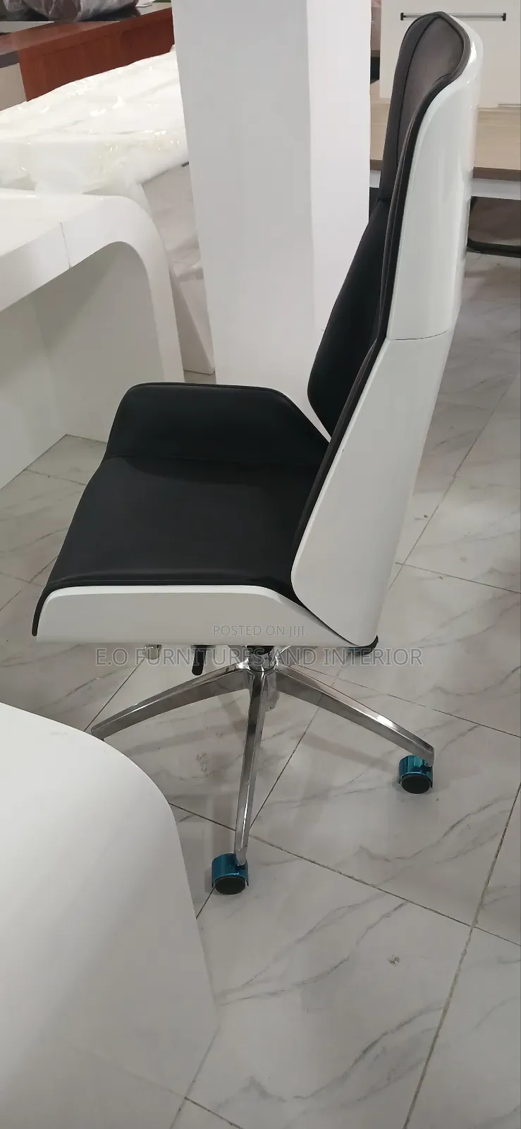 High Quality Foreign Design Executive Office Swivel Chair in Port ...