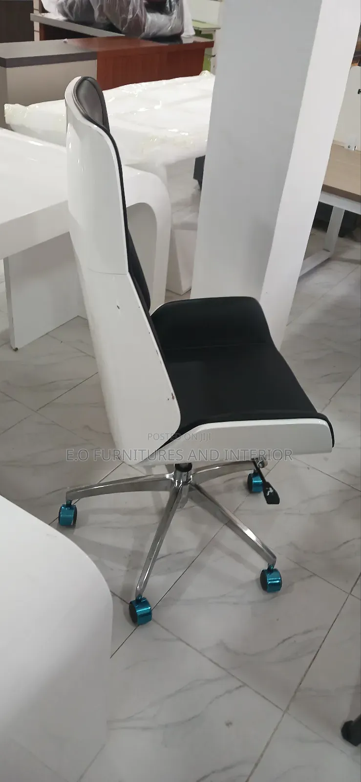 High Quality Foreign Design Executive Office Swivel Chair in Port ...