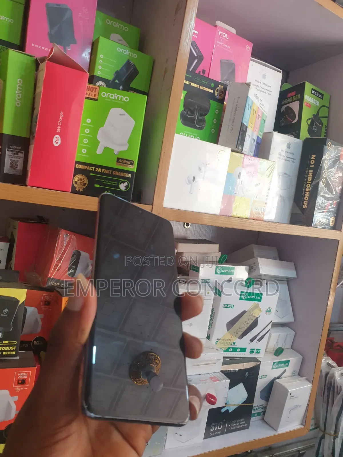 Samsung Galaxy S20 128 GB Silver in Ibadan - Mobile Phones, Emperor Concord | Jiji.ng