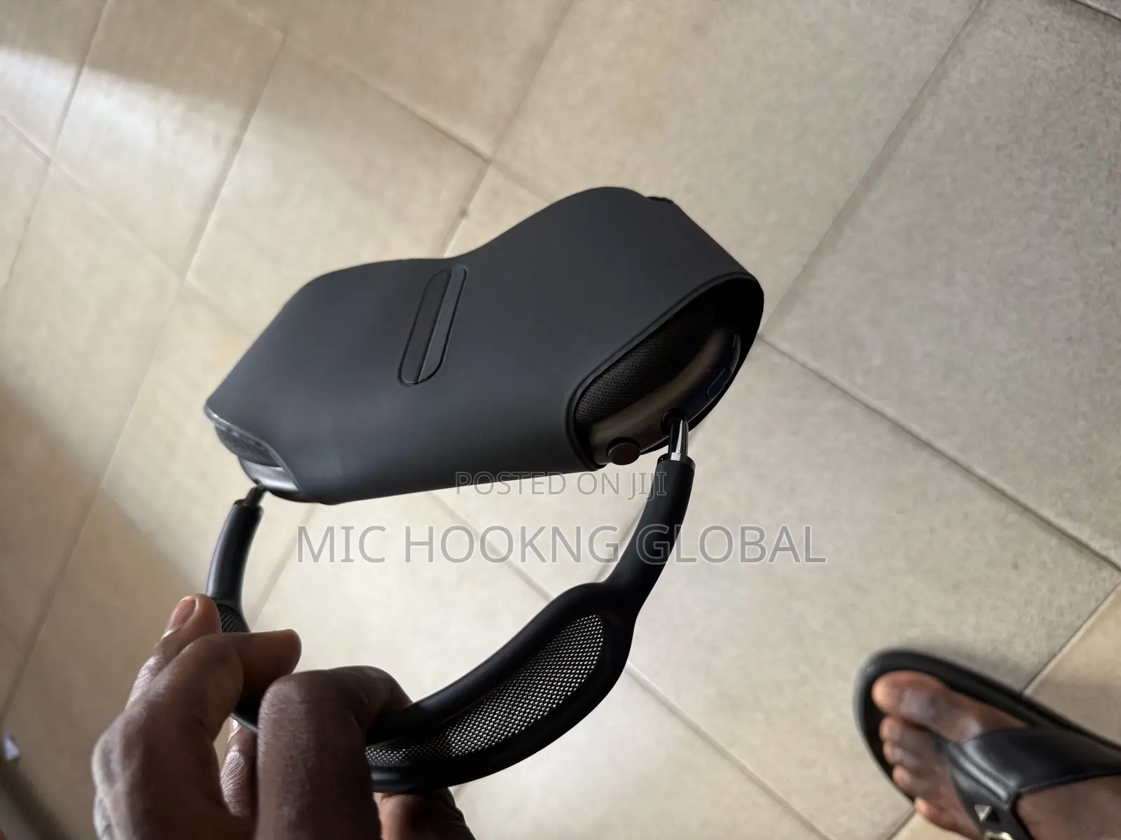 Airpod Max 1st Generation in Ikeja - Headphones, Mic Hooking Global ...