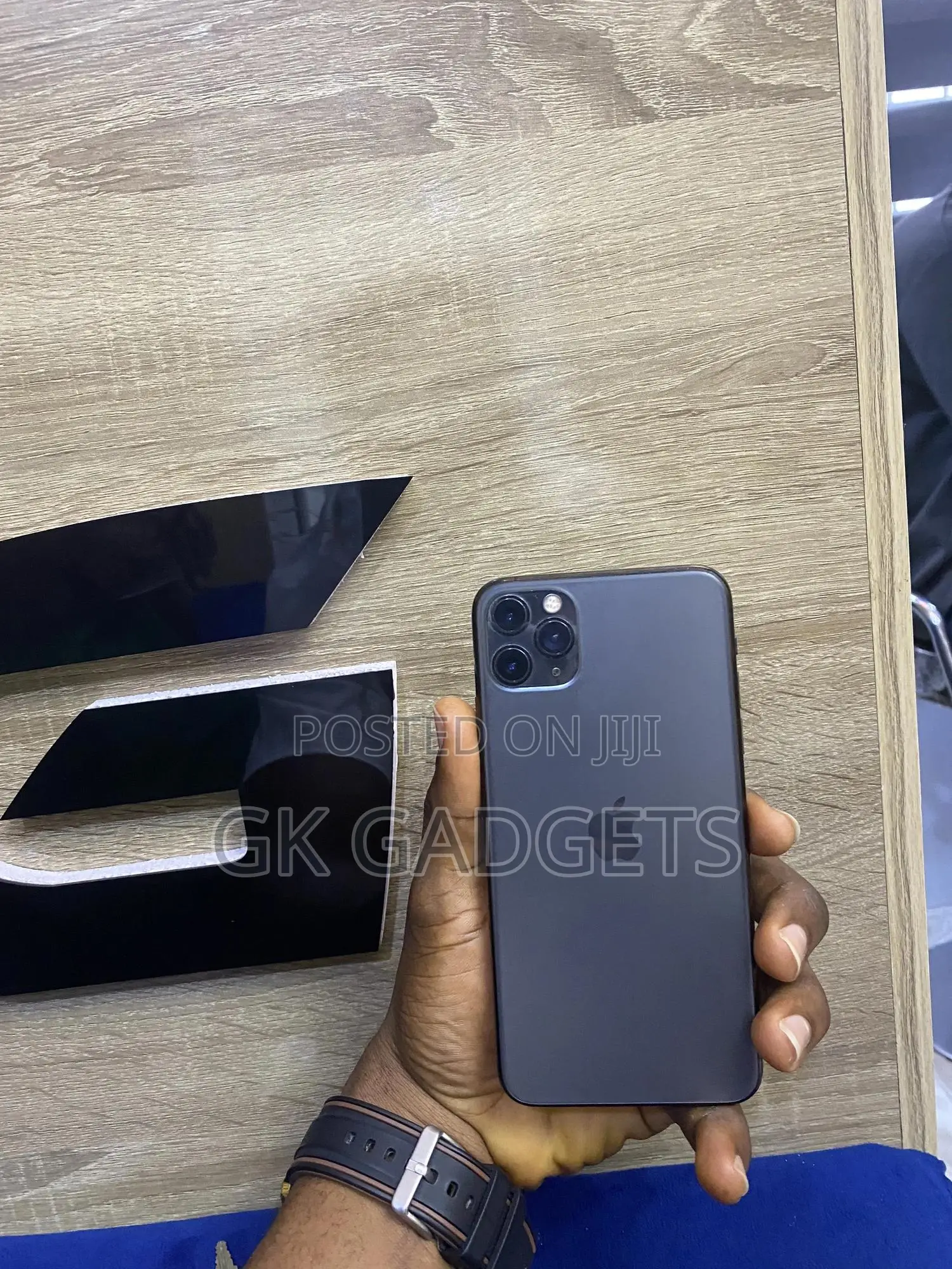 Apple iPhone 11 Pro Max 64 GB Black in Ikeja - Mobile Phones, Gk ...