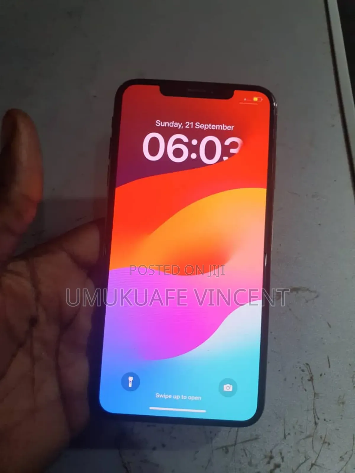 Apple iPhone XS 64 GB Gold in Sagamu - Mobile Phones, Umukuafe Vincent | Jiji.ng