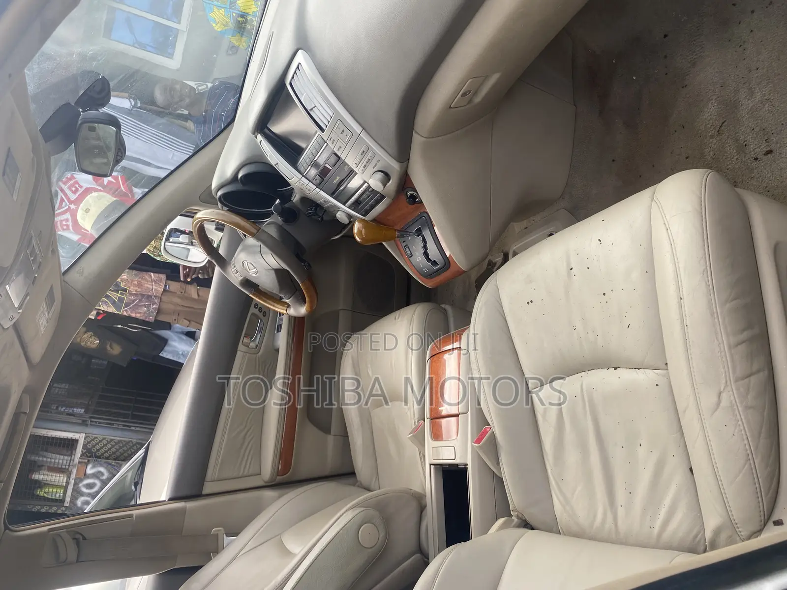 Lexus RX 330 2005 White in Apapa - Cars, Toshiba Motors -kingsley | Jiji.ng