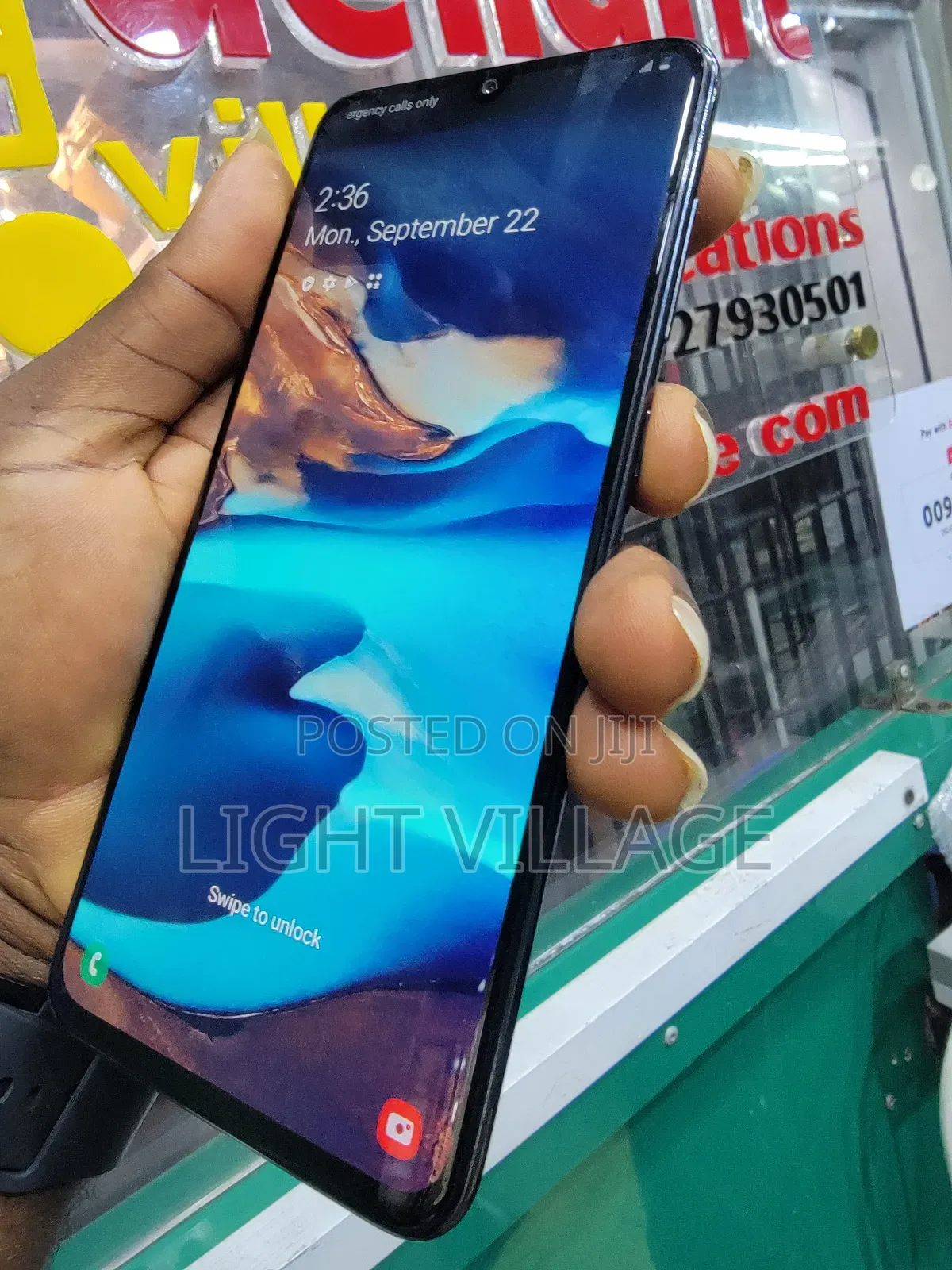 Samsung Galaxy A70 128 GB Black in Ikeja - Mobile Phones, Light Village Communication | Jiji.ng