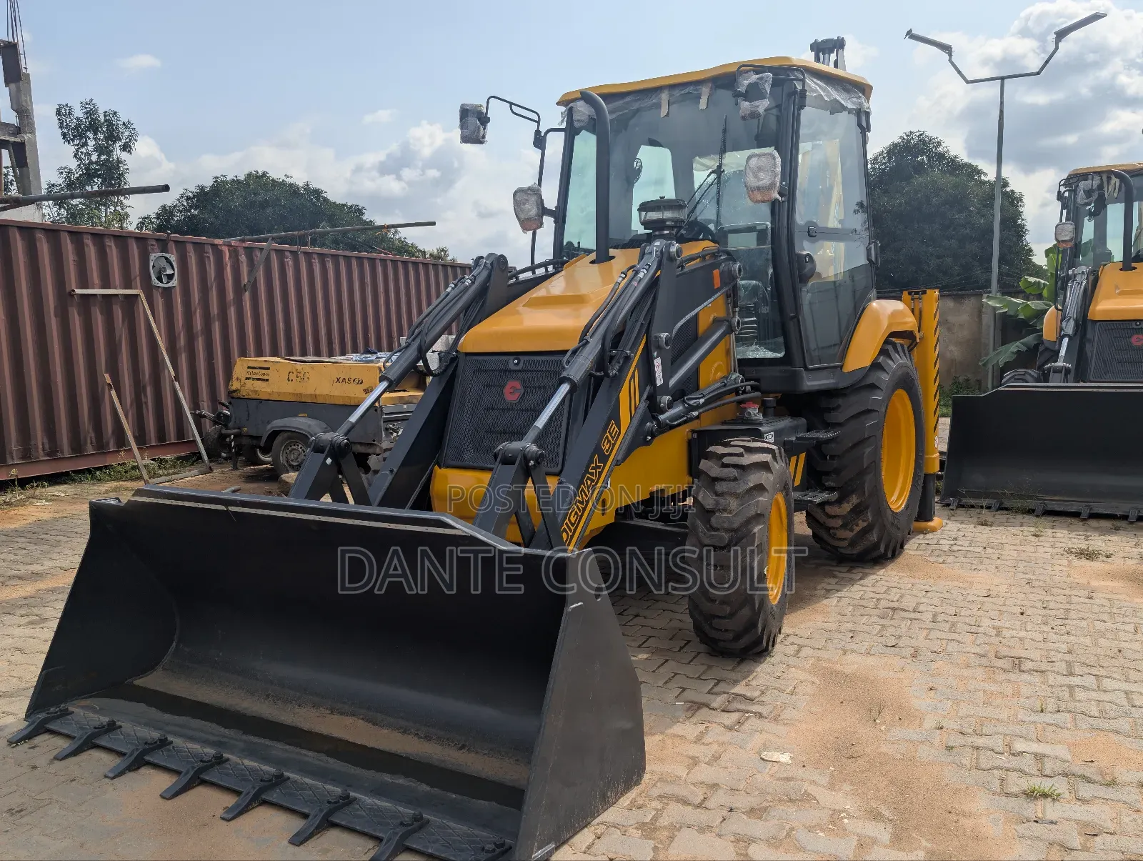 2025 Escort Digmax 3e Caterpillar in Lokogoma - Construction & Heavy ...
