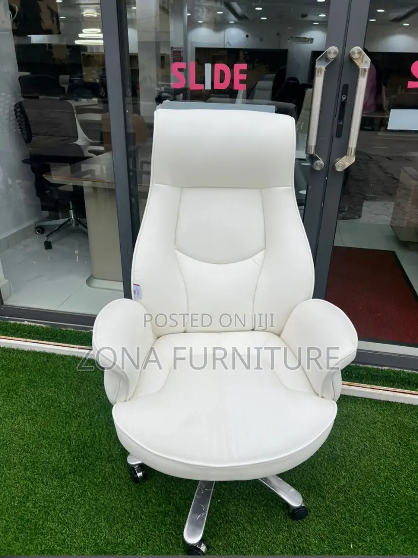 New Model Executive Office Swivel Chair Pure White Full Cushion in Wuse - Furniture, Zona Royal ...