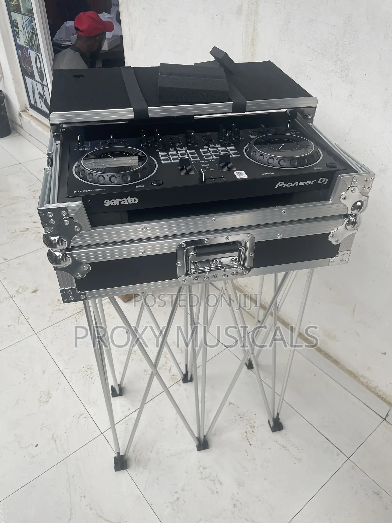 Rev1 Dj Controller, Flight Case Stand in Ojo - Musical Instruments ...