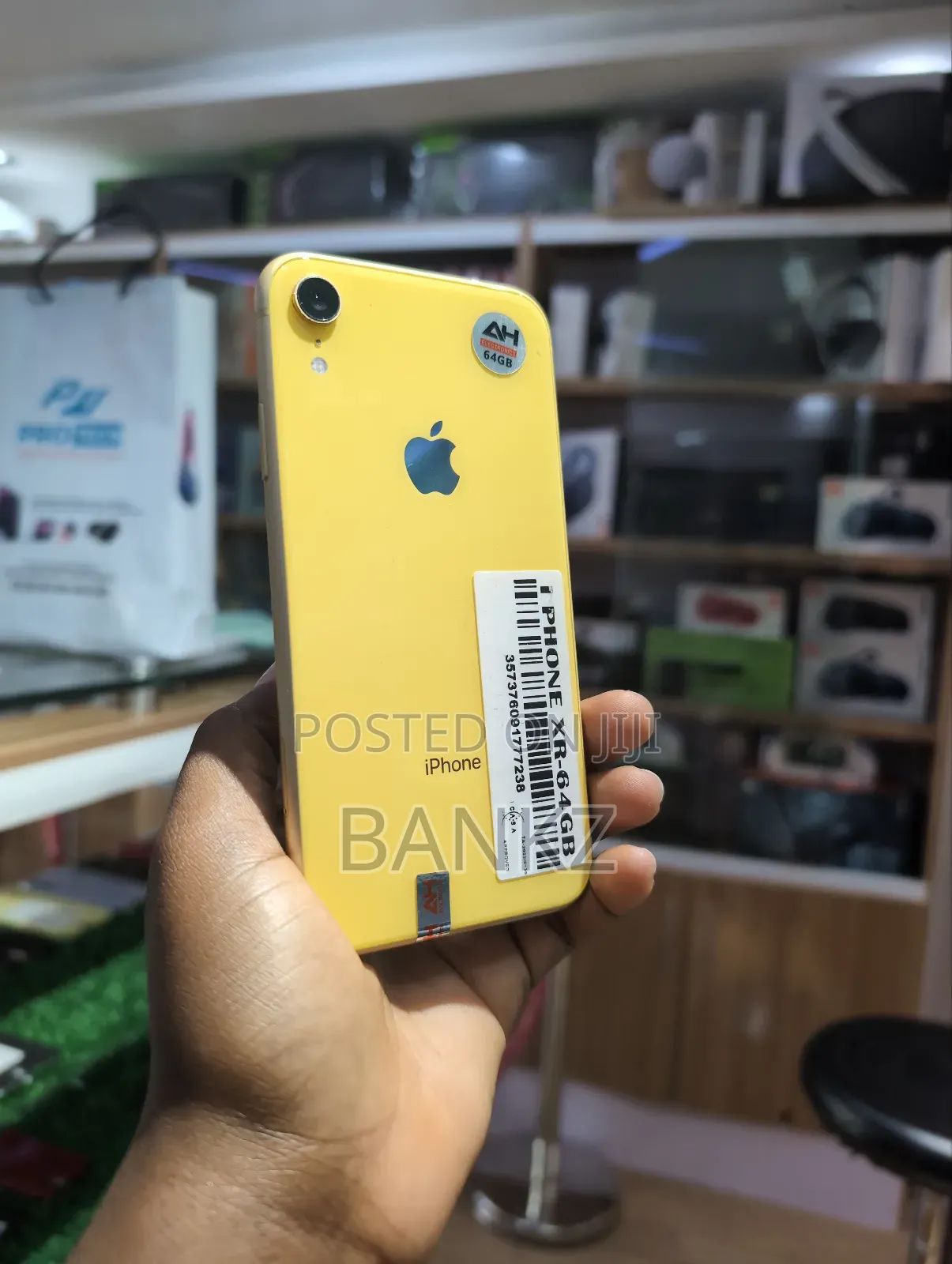 Apple iPhone XR 64 GB Yellow in Central Business District - Mobile ...