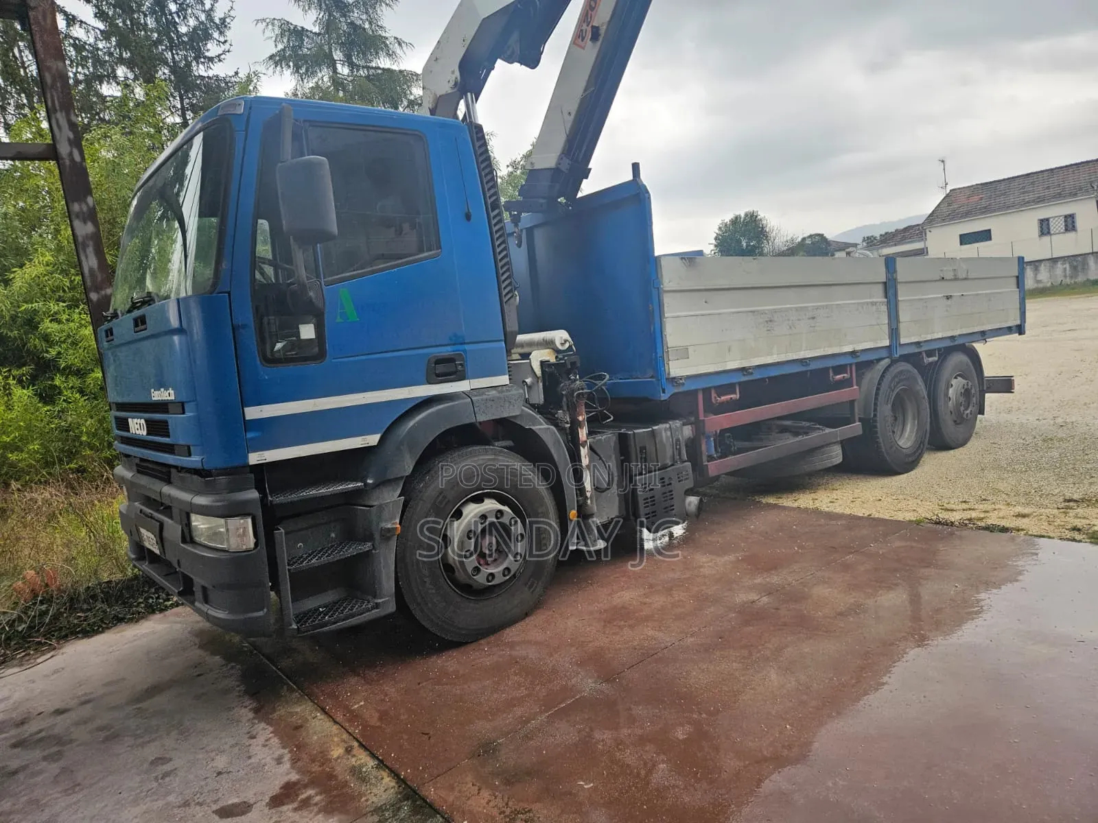 New Arrival 5.5tons Self Loader Hiab Crane Iveco Eight Tyres Truck for ...