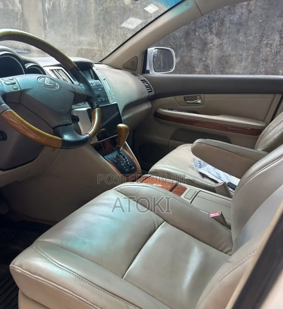 Lexus RX 330 2005 White in Abule Egba - Cars, Atoki Babatunde | Jiji.ng