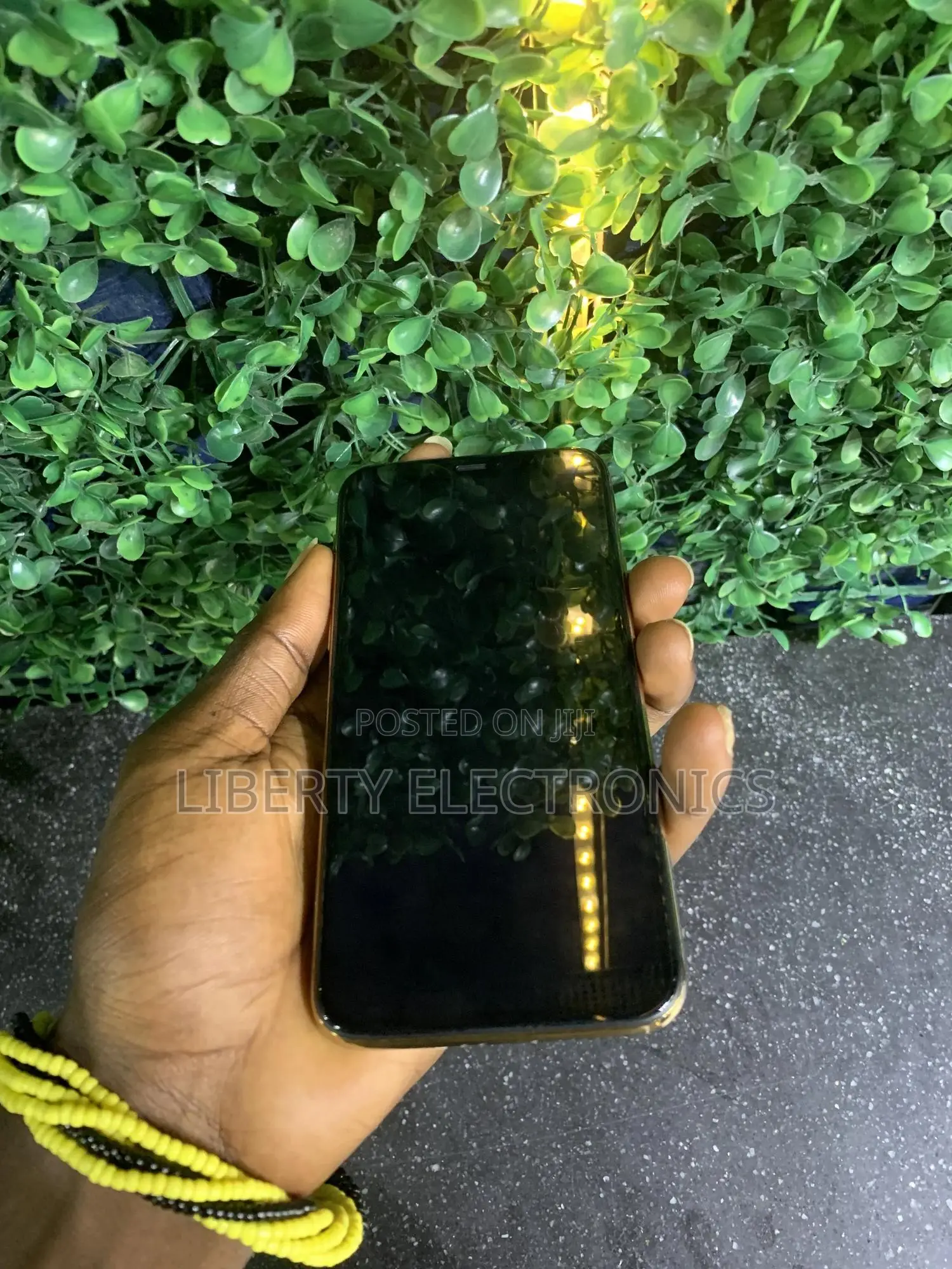 Apple iPhone 11 Pro 256 GB Gold in Wuse 2 - Mobile Phones, Liberty Electronics | Jiji.ng