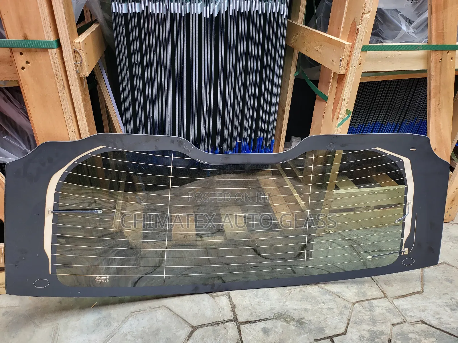 Range Rover Vella 2020 Back Glass Available in Mushin - Vehicle Parts ...