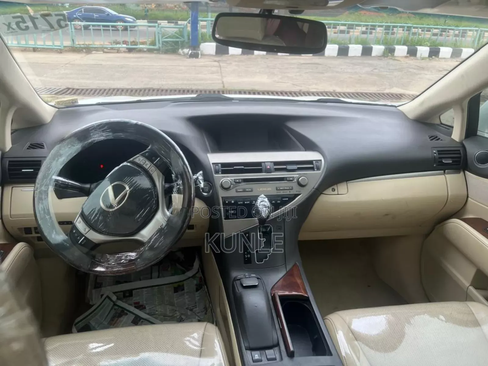 Lexus RX 350 FWD 2013 White in Ikeja - Cars, Olakunle Fakehinde | Jiji.ng
