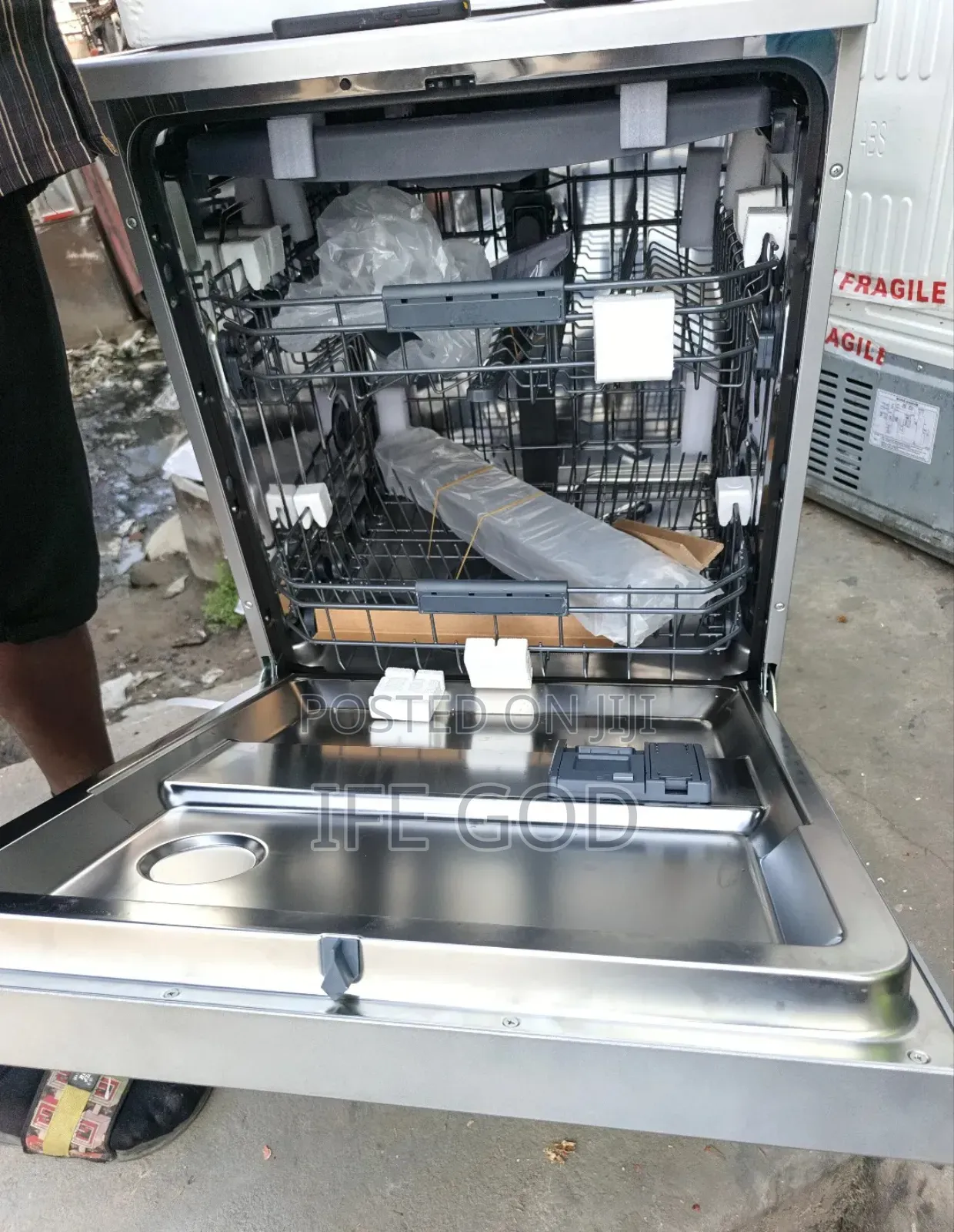 Original Quality Bosch Freestanding Dishwasher Led Display 14 Sets Etc ...