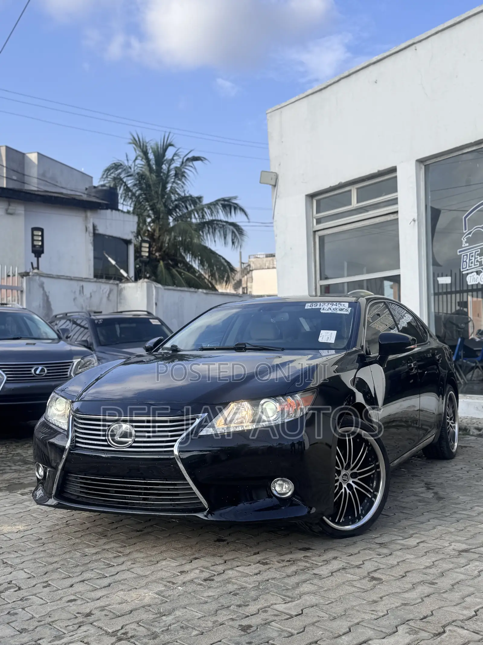 Lexus ES 350 FWD 2014 Black in Ikeja - Cars, Beejay Zeal | Jiji.ng