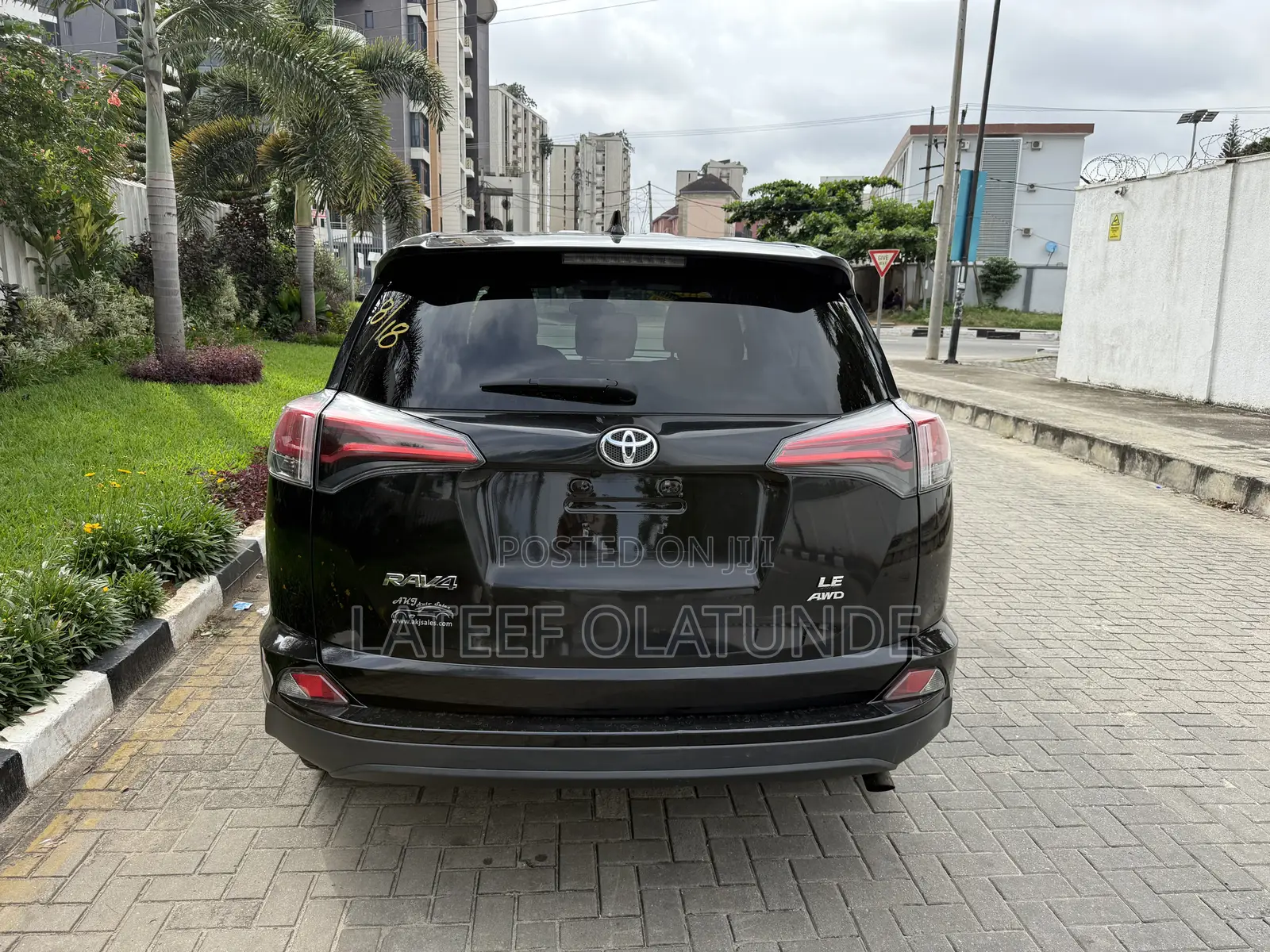 Toyota RAV4 LE AWD (2.5L 4cyl 6A) 2017 Black in Ikoyi - Cars, Lateef ...