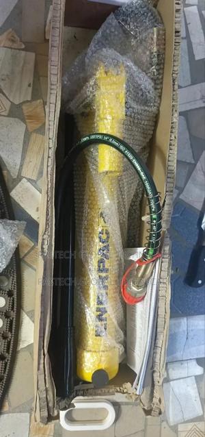 //Enerpac (50-Ton) Rc-502 P-39 Hydraulic Jack and Pump Set in Port ...