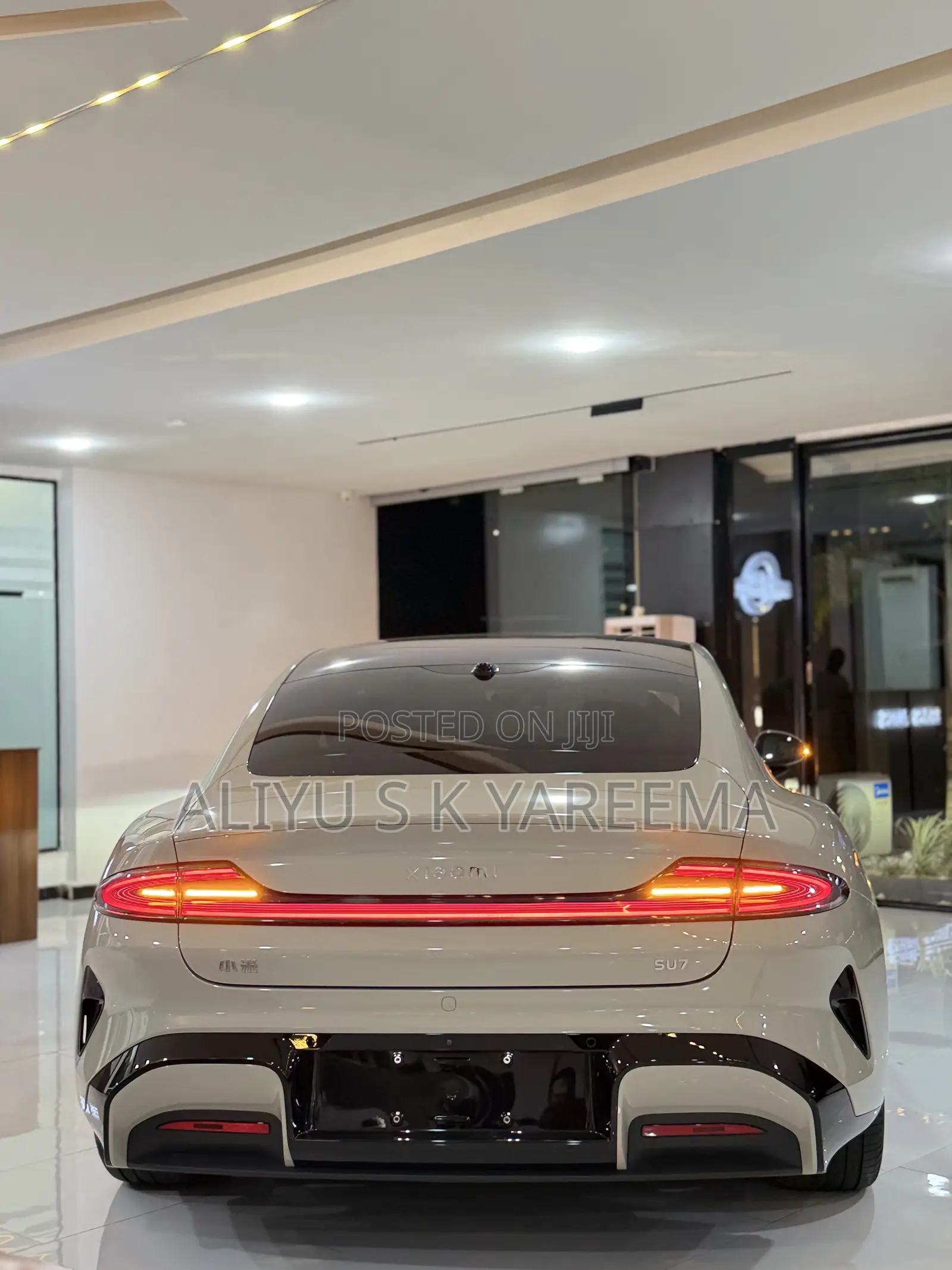 New Xiaomi SU7 Max EV AWD 2025 Beige in Central Business District ...