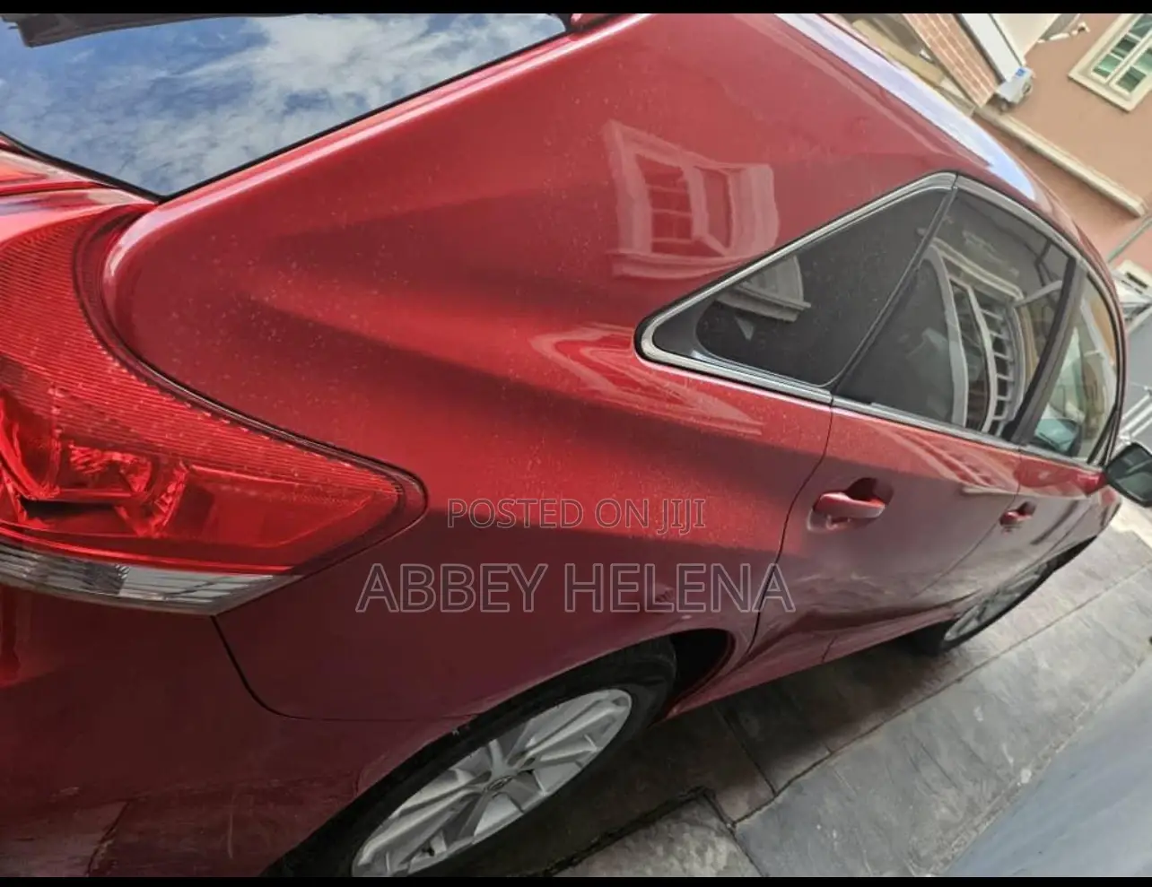 Toyota Venza AWD 2010 Red in Ikorodu - Cars, Abbey Helena | Jiji.ng