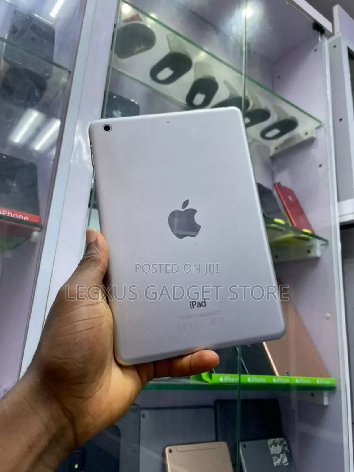 Apple iPad mini 2 32 GB Silver in Ojo - Tablets, Imoh Esiwang | Jiji.ng