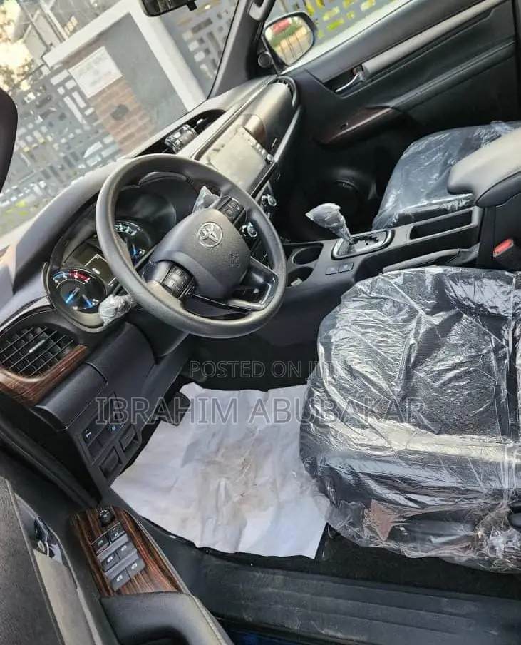 New Toyota Hilux Revo Smart Cab Petrol 2.7 RWD 2022 Black in Kano State ...