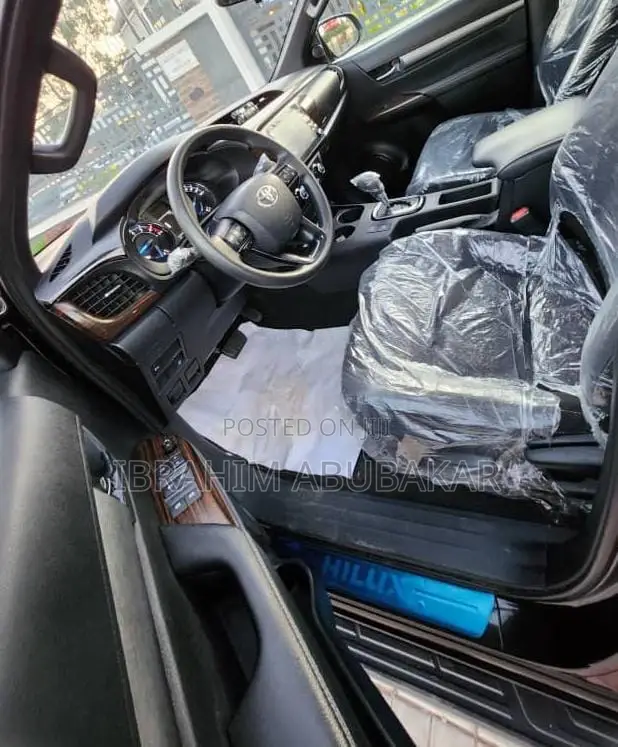 New Toyota Hilux Revo Smart Cab Petrol 2.7 RWD 2022 Black in Kano State ...