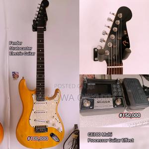 Neat Fender Stratocaster Electric Guitar + Mooer Ge100 Effect Pedal in ...