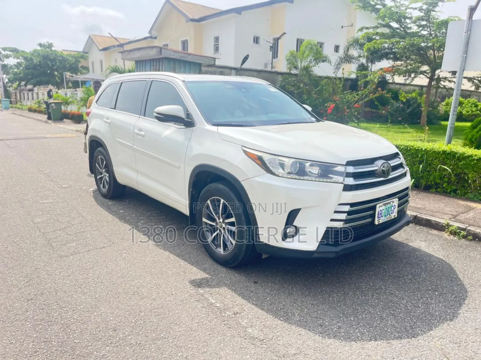 Toyota Highlander XLE 4x4 V6 (3.5L 6cyl 8A) 2017 White in Ajah - Cars ...