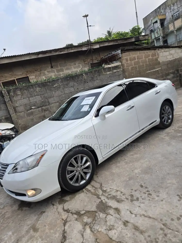 Lexus ES 350 2012 White in Ikeja - Cars, Top Motion Nig Ltd | Jiji.ng