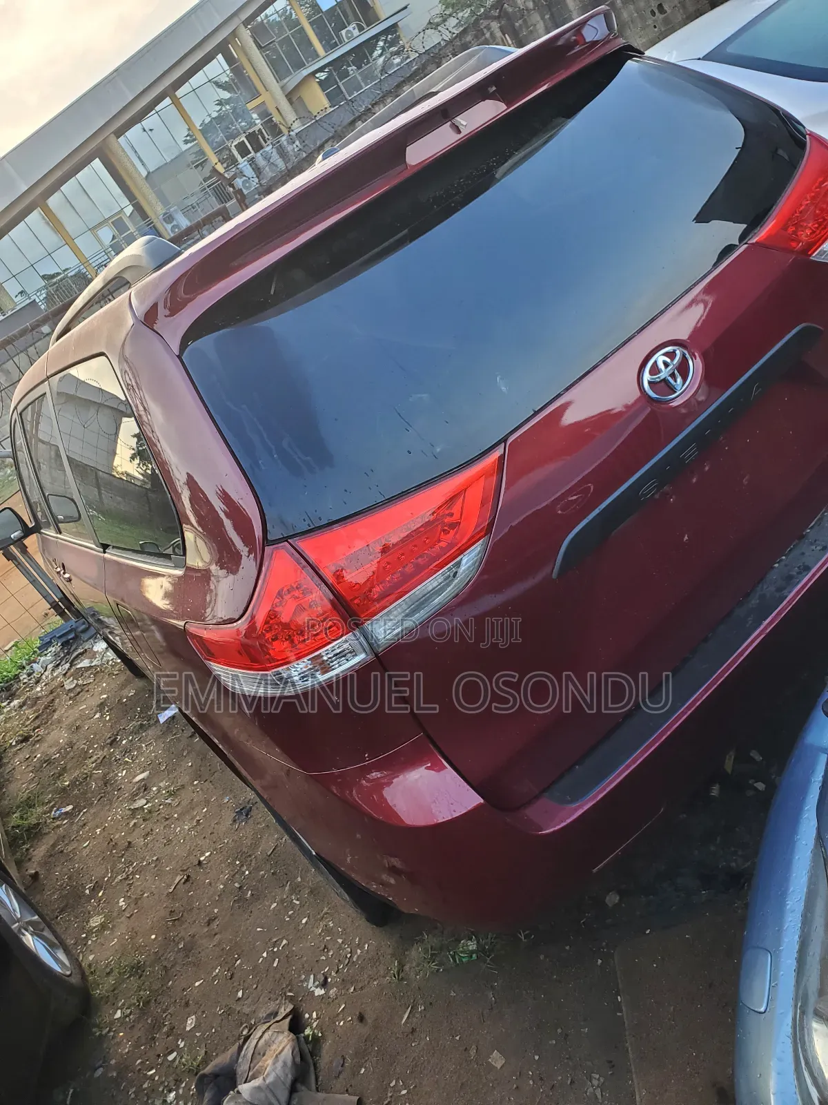 Toyota Sienna 2010 Red in Mushin - Cars, Emmanuel Osondu | Jiji.ng