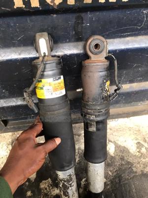 Balloon Shock Absorber Cadillac Escalade in Mushin - Vehicle Parts ...