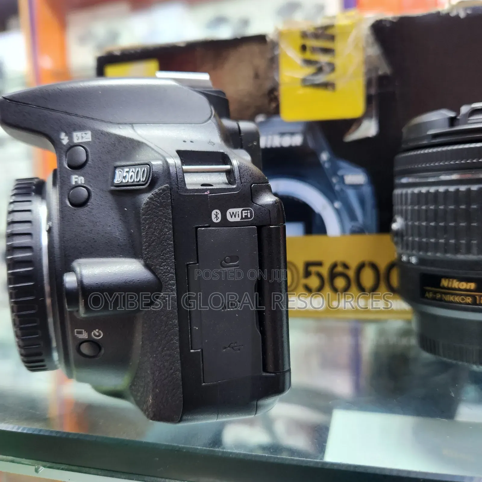 Nikon D5600 Af-P Dx Nikkor 18-55mm F/3.5-5.6g Vr in Oshodi - Photo ...