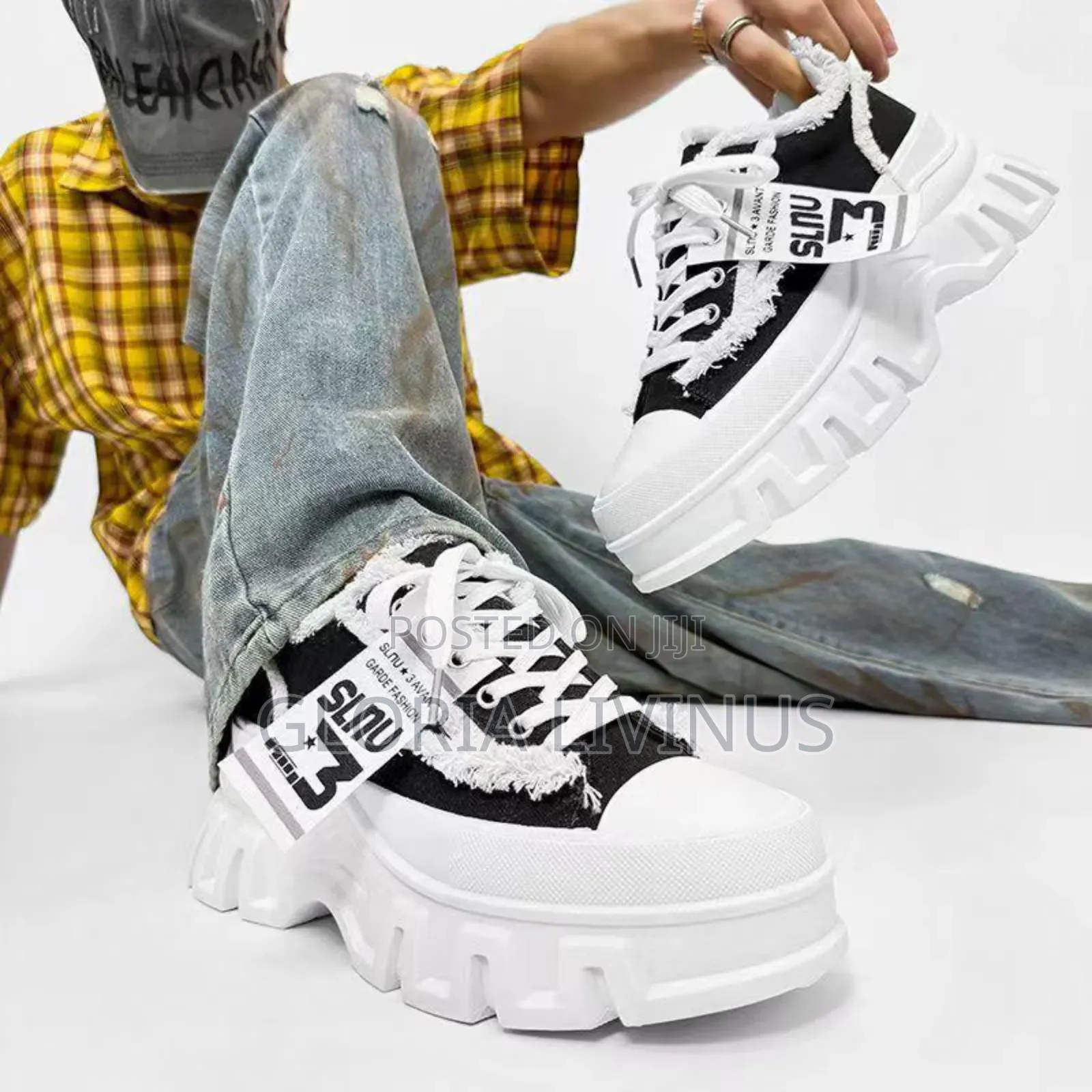 Slnu Sylish White Laced Sneakers - 39-44 in Ojo - Shoes, Gloria Livinus ...