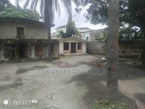 A Demolishable Detached House and Adjoining Structures on It in Ikeja ...