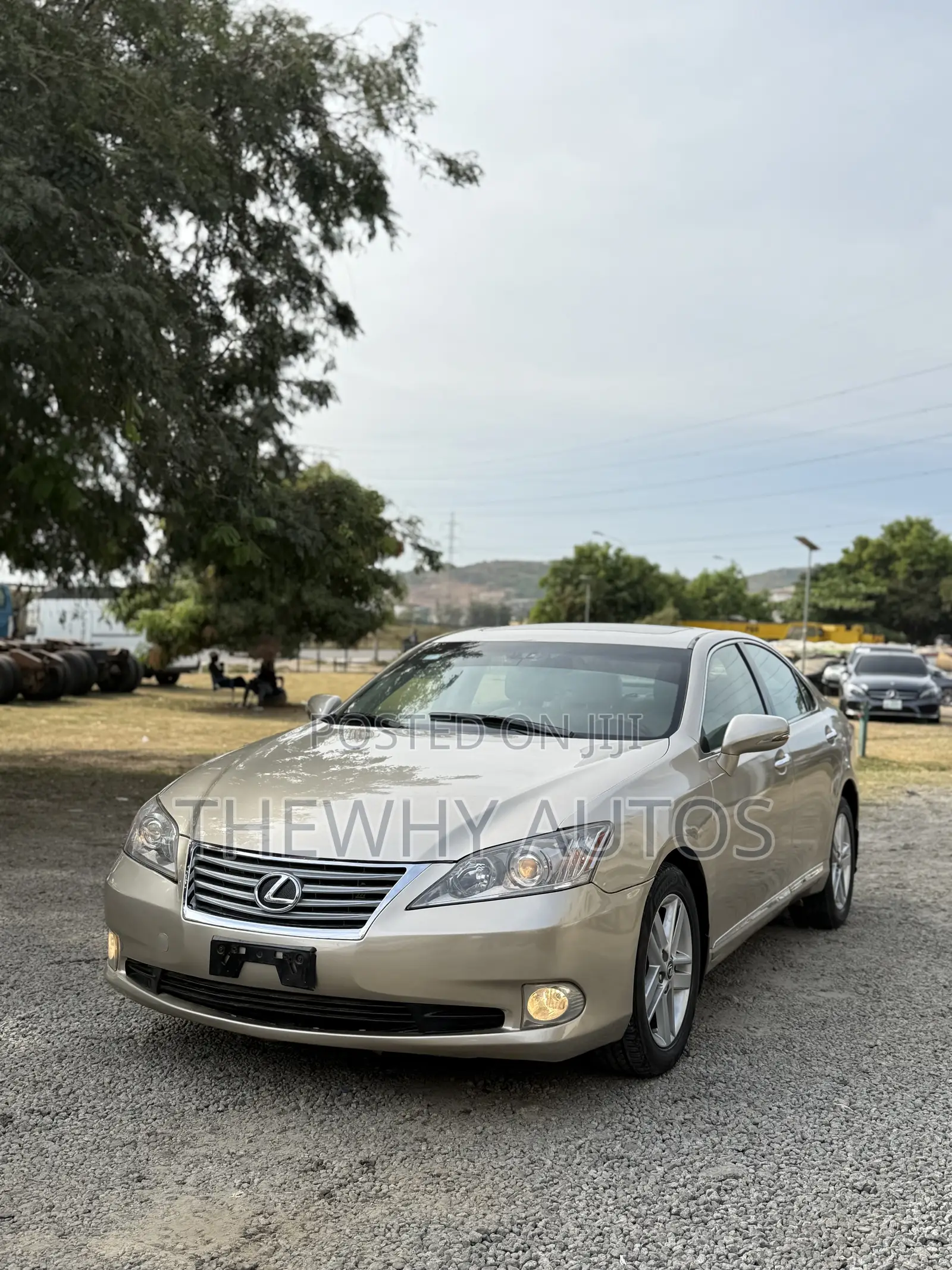 Lexus ES 350 2011 Gold in Katampe - Cars, Thewhy Autos | Jiji.ng