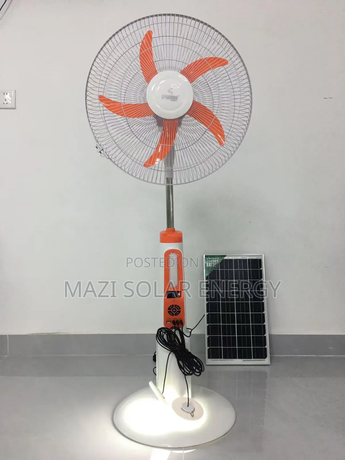 Iwin 18' Inches Solar Rechargeable Fan. in Ikeja - Home Appliances, Mazi Solar Energy | Jiji.ng