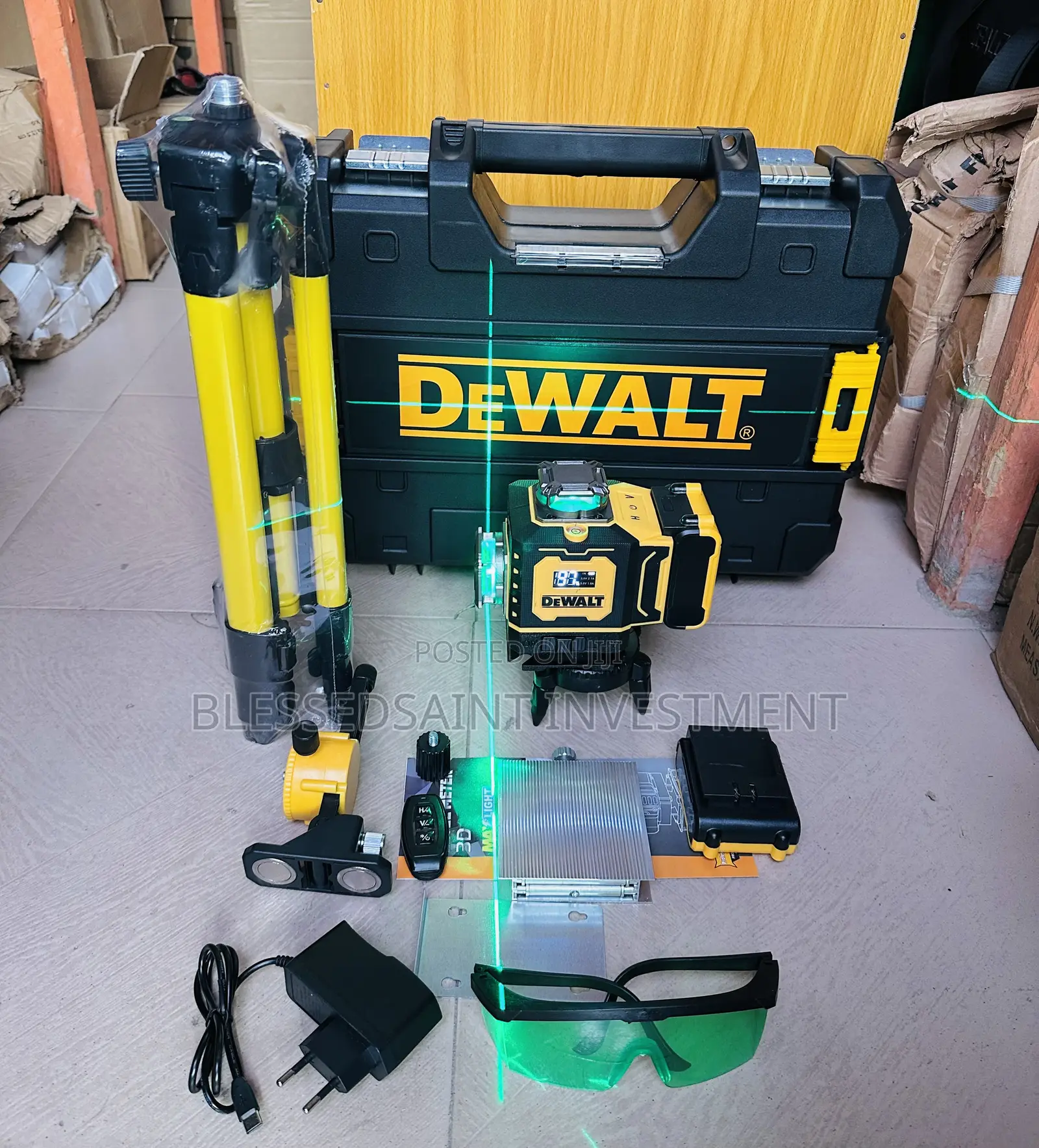 Dewalt 16 Lines Laser Level Kit, a Self-Leveling Cross-Line Laser in ...