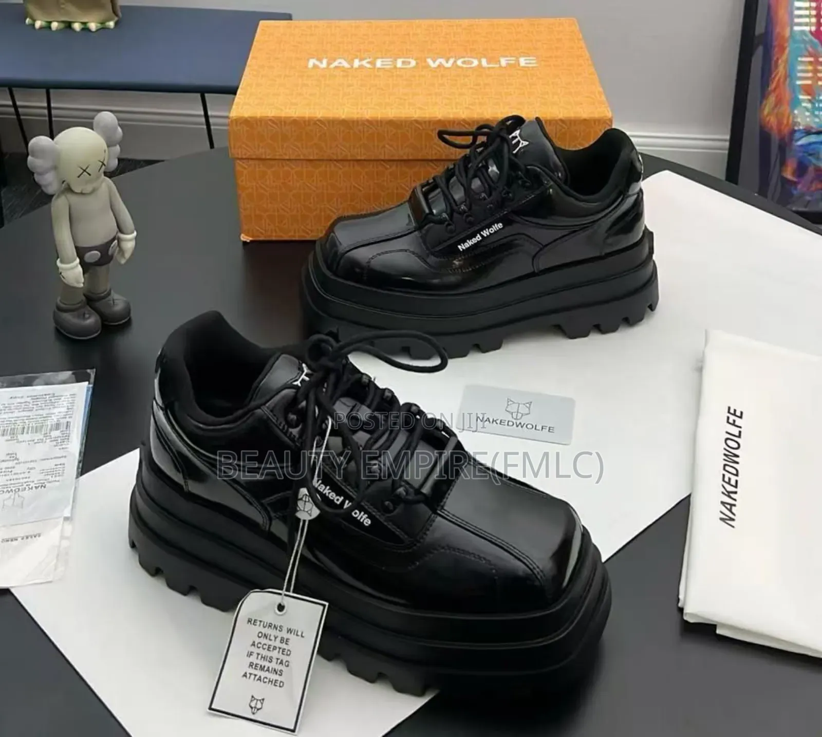 Naked Wolf Classic Unisex Sneakers in Ibadan - Shoes, Rasheedat Ayomide Ibraheem | Jiji.ng