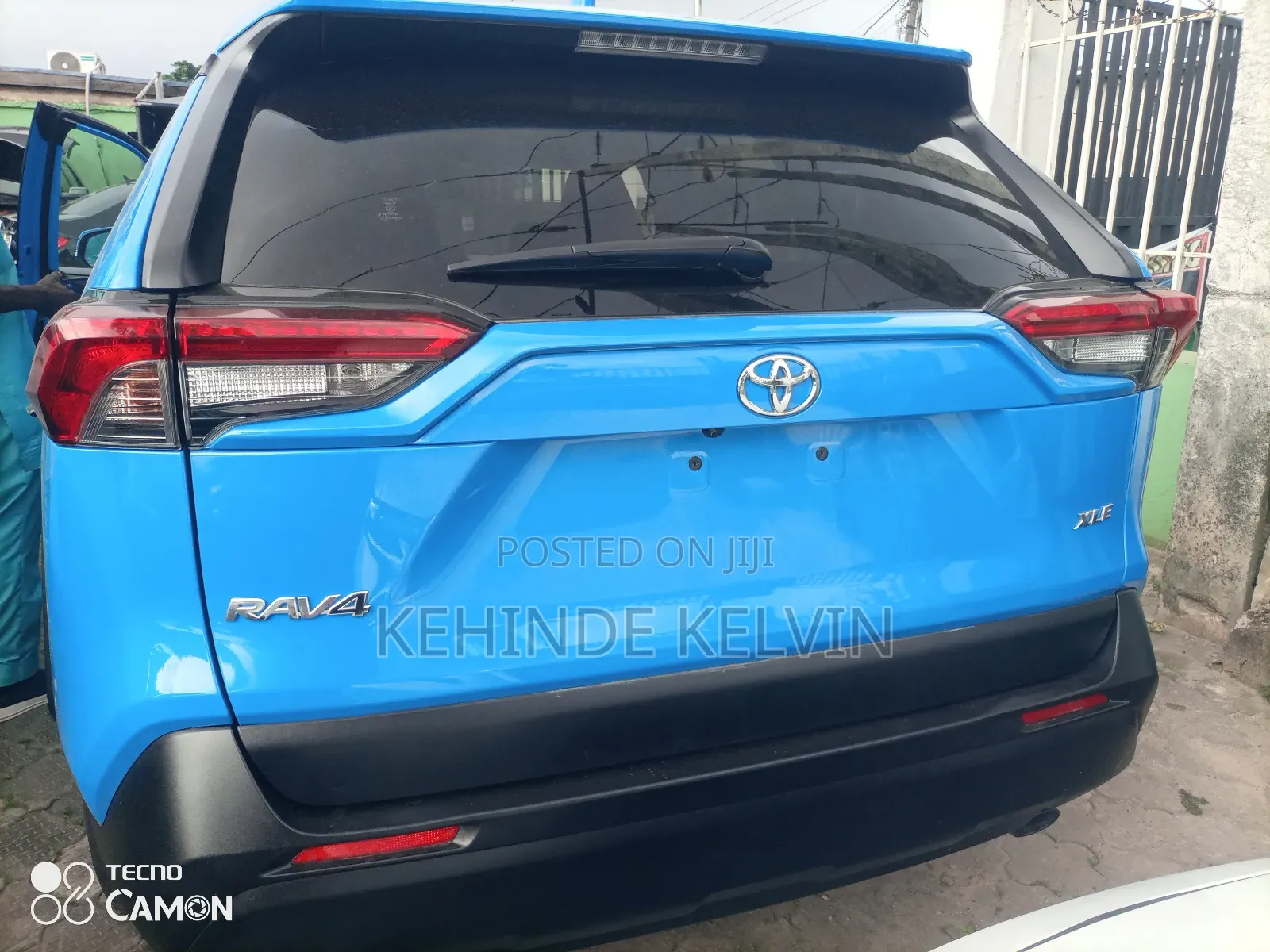 Toyota RAV4 XLE FWD 2020 Blue in Ogudu - Cars, Kehinde Kelvin | Jiji.ng