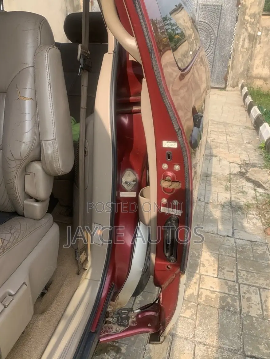 Toyota Sienna 2001 Burgundy in Ikorodu - Cars, Jayce Autos | Jiji.ng