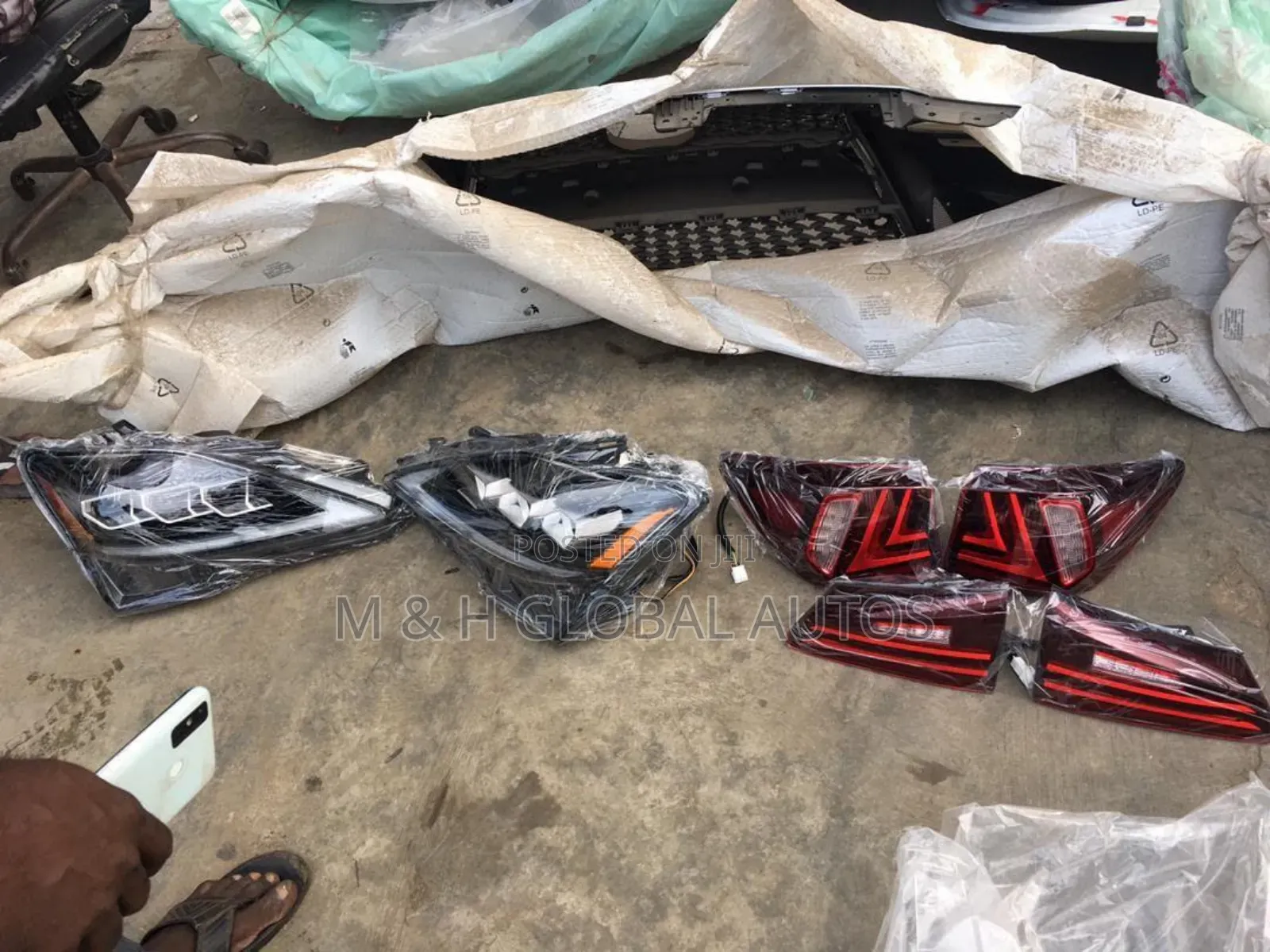 2008 Is250 Upgrade Front Bumper, 3 Torch Full Light, Back Light in ...