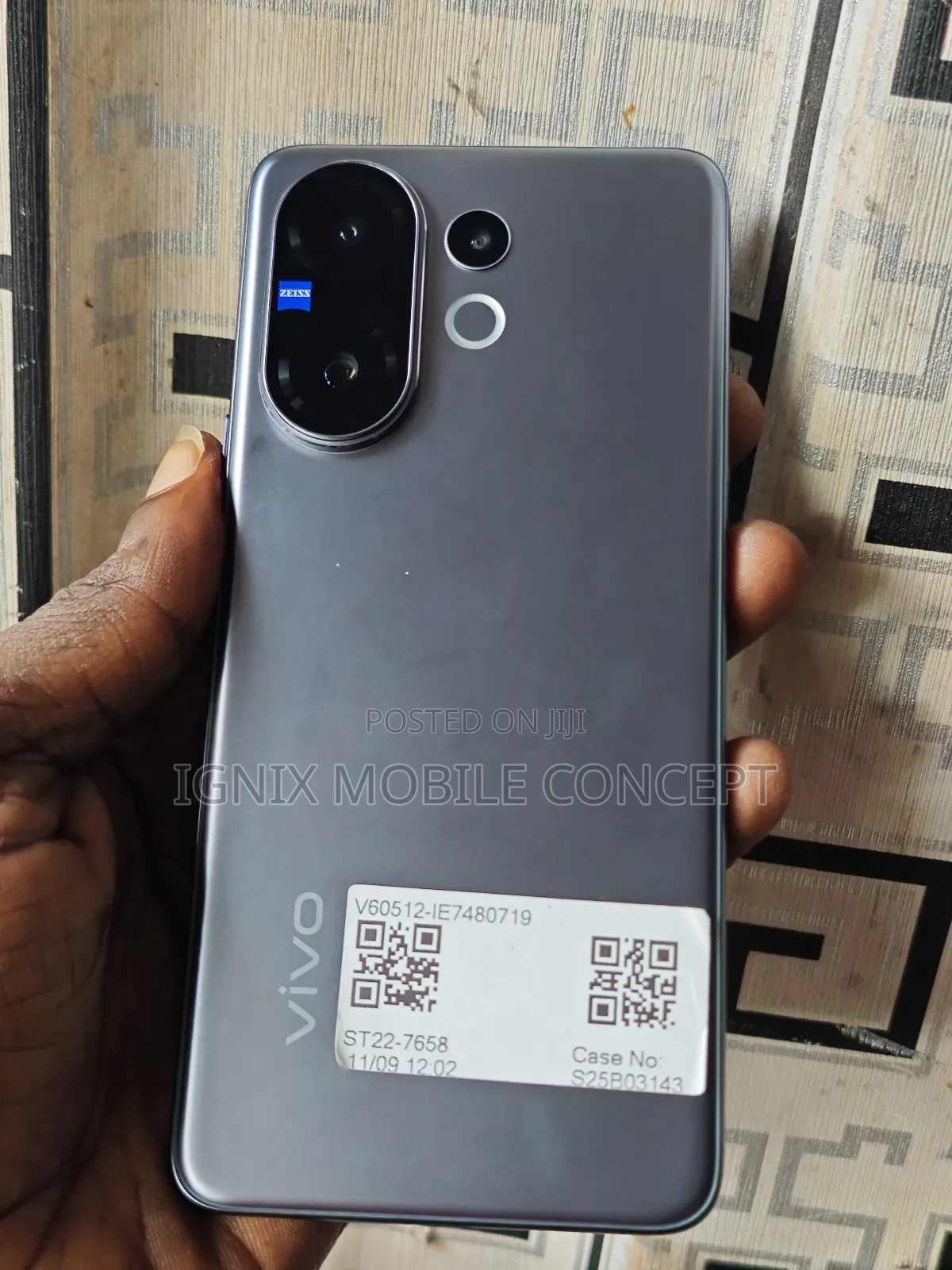 Vivo V60 512 GB Gray in Mushin - Mobile Phones, Ignix Mobile Concept | Jiji.ng