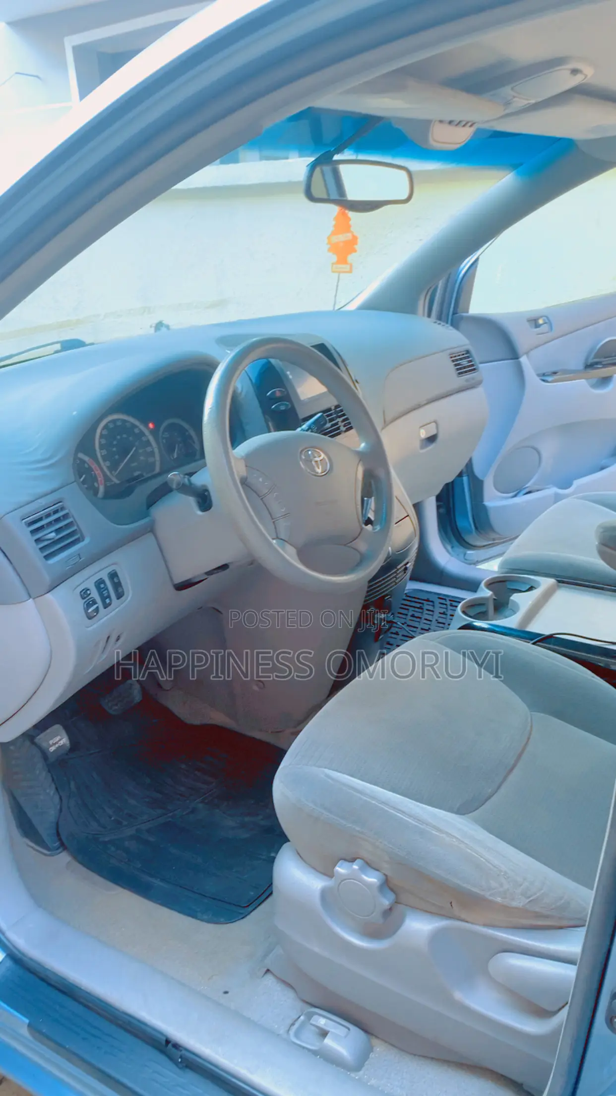 Toyota Sienna 2006 Blue in Lekki - Cars, Happiness Omoruyi | Jiji.ng