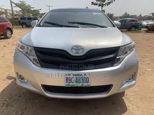 Toyota Venza 2010 Silver in Garki 2 - Cars, Auto Glamour | Jiji.ng