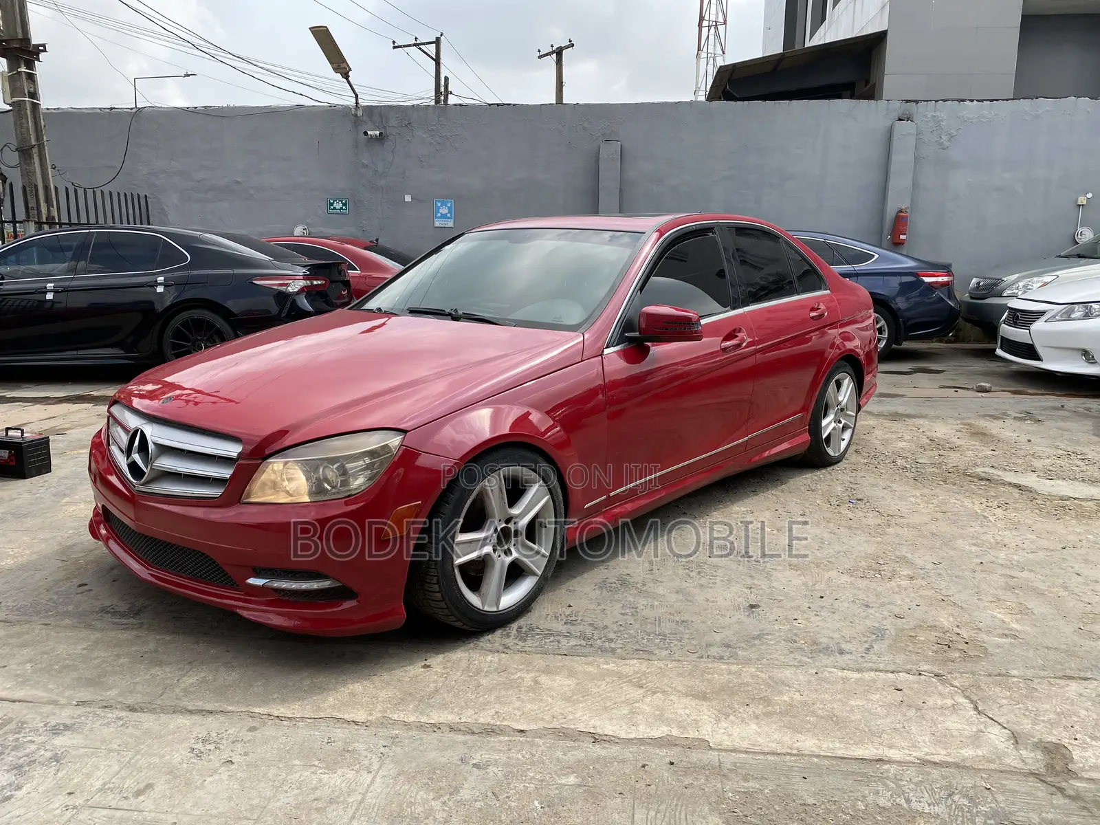 Mercedes-Benz C300 2010 Red in Ogba - Cars, Bodek Automobile | Jiji.ng