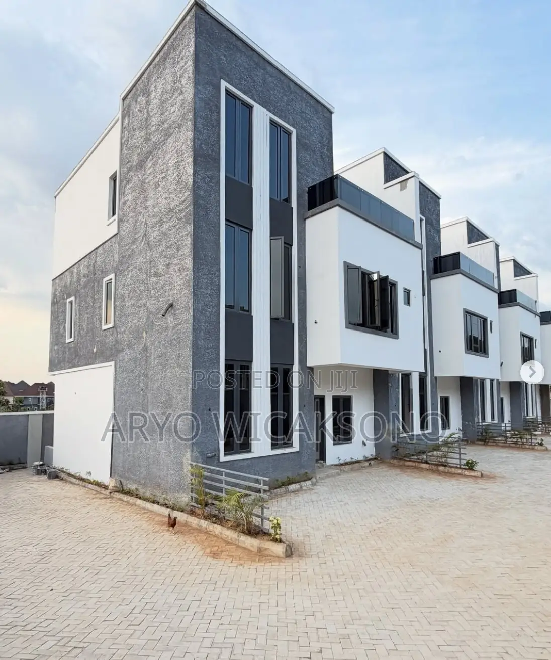 Fantastic Terraced House in Apo Resettlement - New Builds, Aryo ...