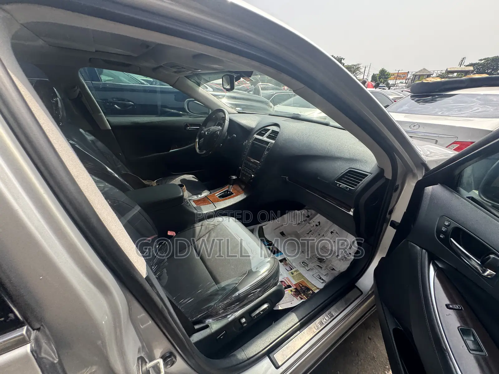 Lexus ES 350 2012 Silver in Apapa - Cars, Godwill Motors | Jiji.ng