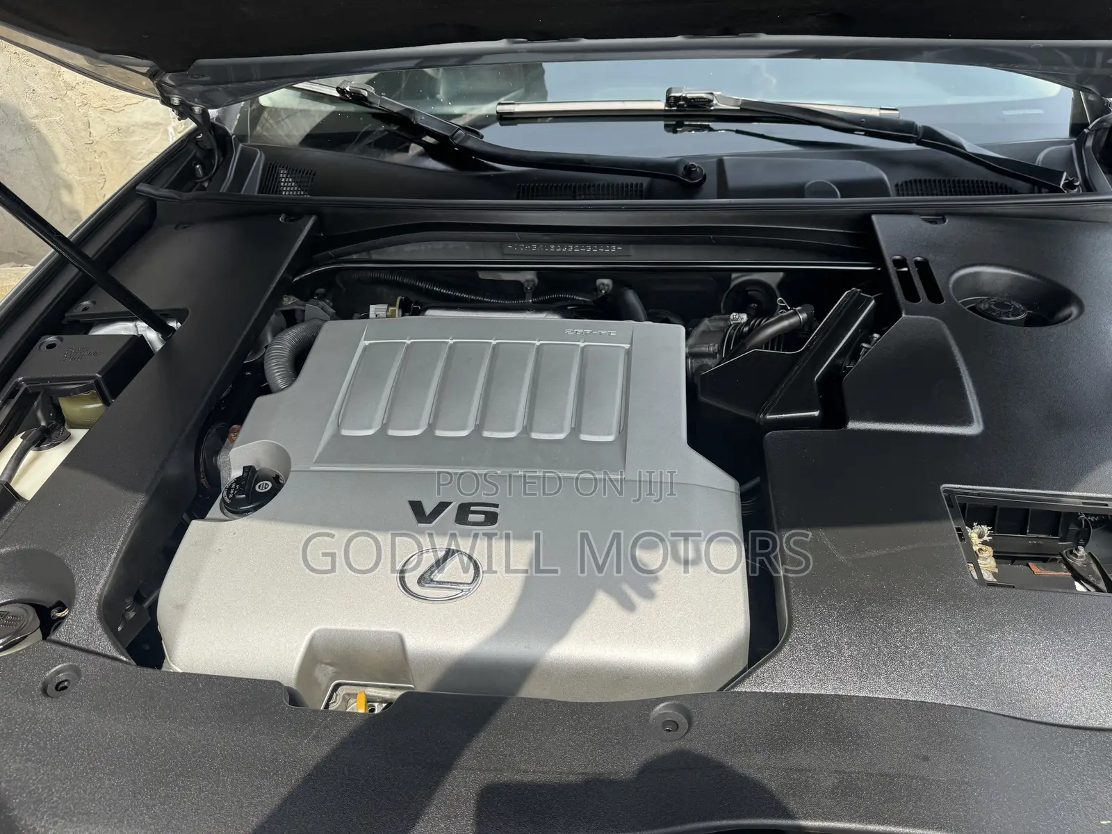 Lexus ES 350 2012 Silver in Apapa - Cars, Godwill Motors | Jiji.ng