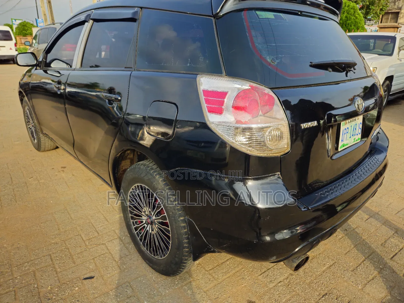 Toyota Matrix Hatchback FWD (1.8L 4cyl 5M) 2005 Black in Abule Egba ...